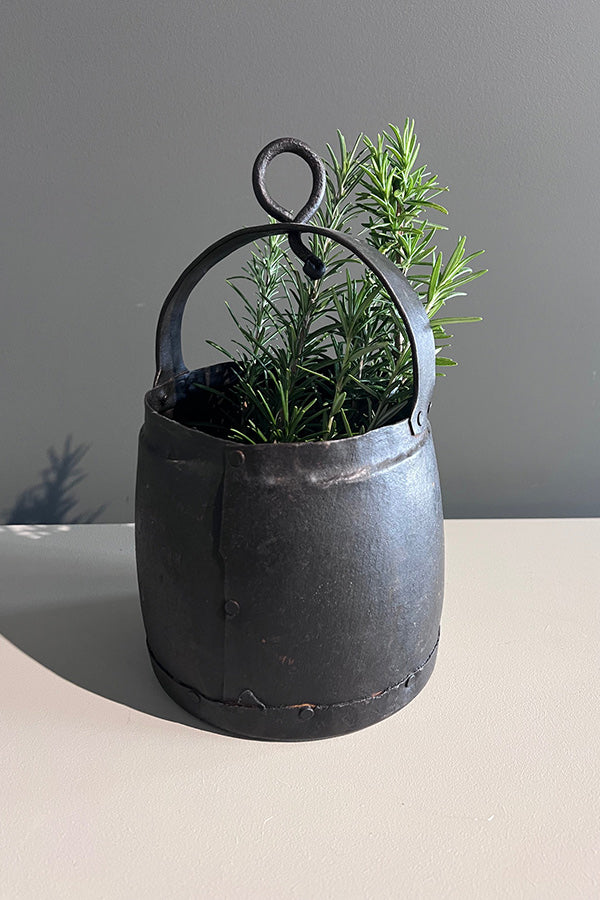 Indian Metal Well Bucket – Aniseed